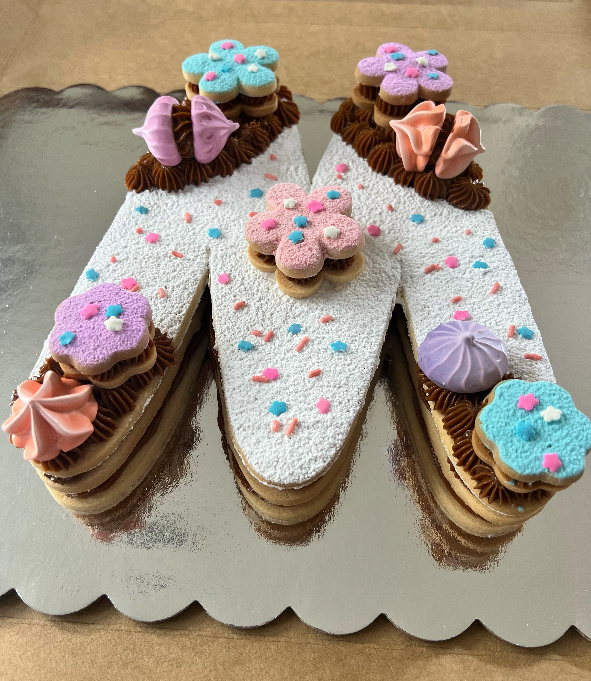 Custom Monogram Cake — Mimos